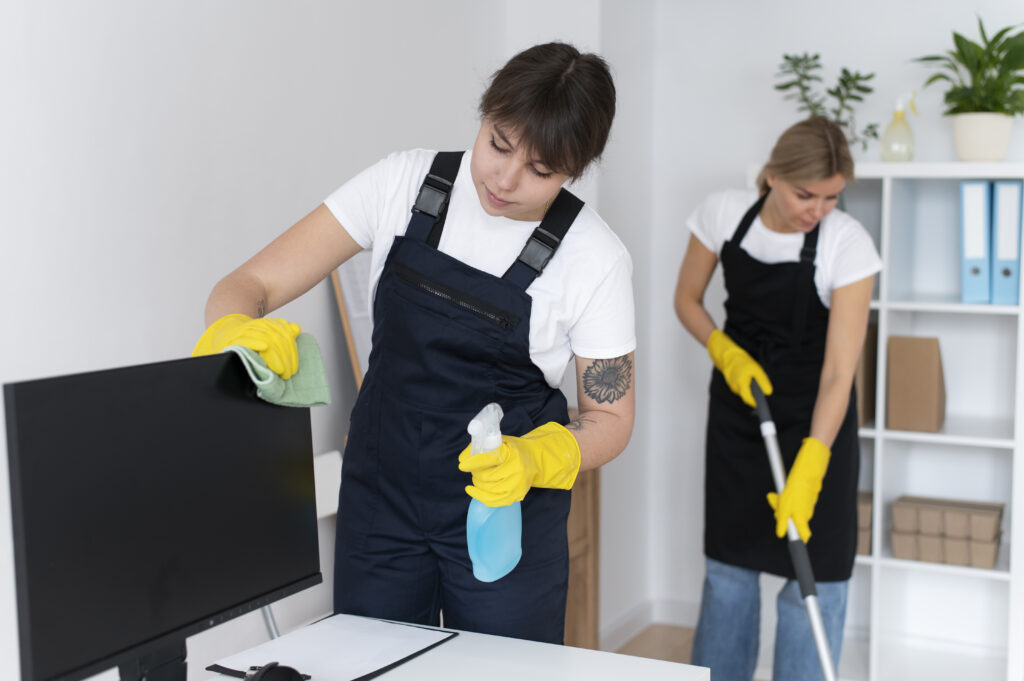 Custom Cleaning Service - Reyna’s Maid Service